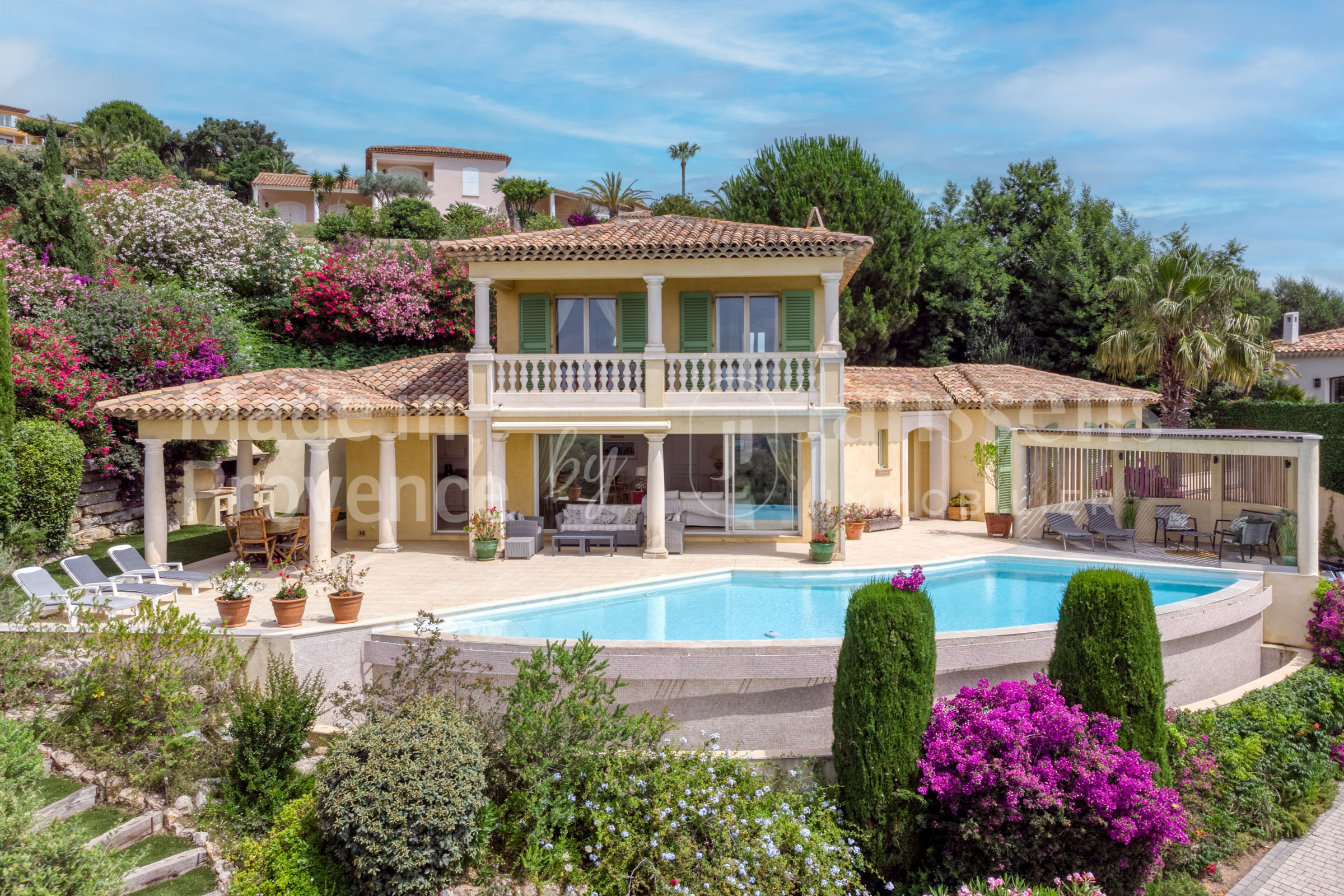 Villa à louer pour 8 personnes avec vue mer à Sainte-Maxime - Villa ...